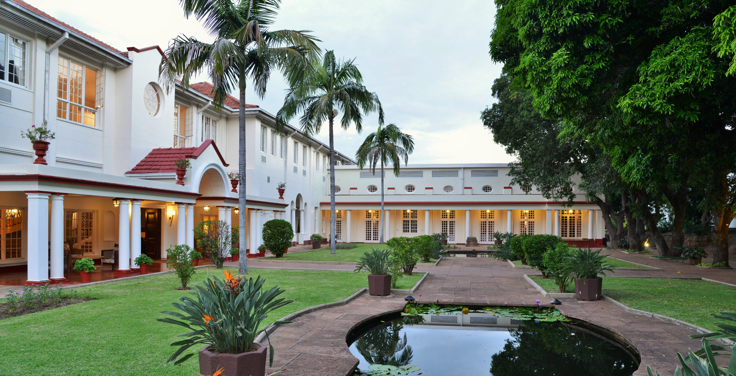 The Victoria Falls Hotel - Think Africa